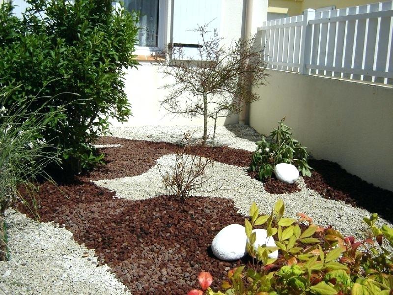 Cailloux décoration jardin