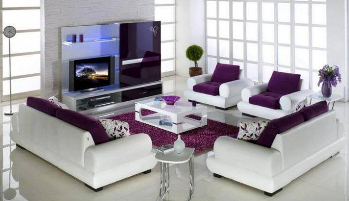 Decoration salon moderne violet